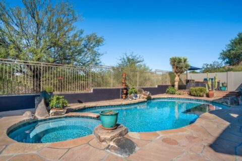 Gallery - The Official: Arrowhead Deck and Pools