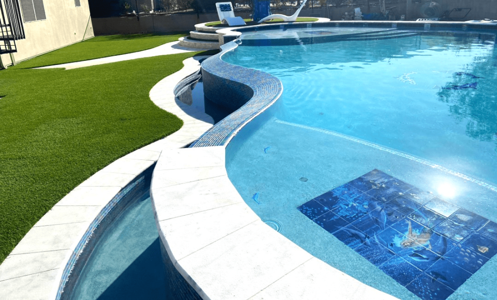 Gallery - The Official: Arrowhead Deck and Pools